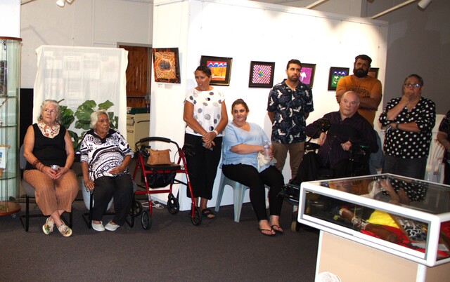 Gunggari artists reflect | Maranoa Today